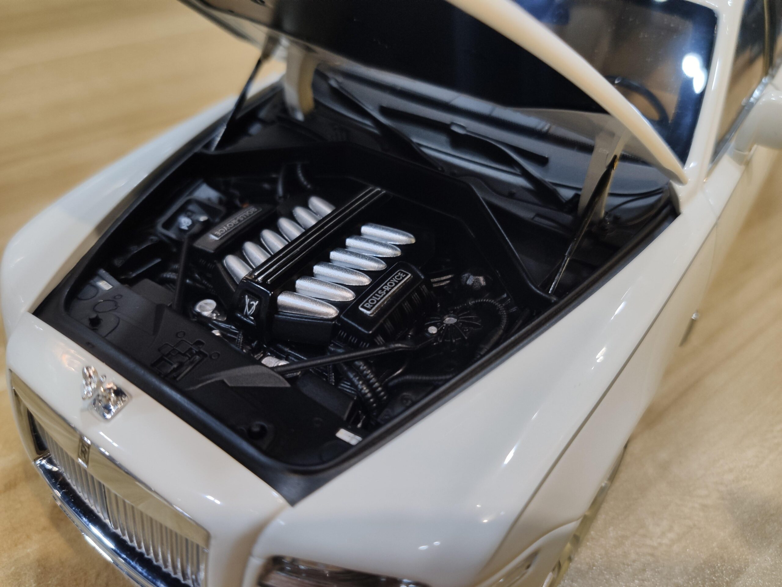 Rolls-Royce Ghost 1:18 Kyosho ( White ) -