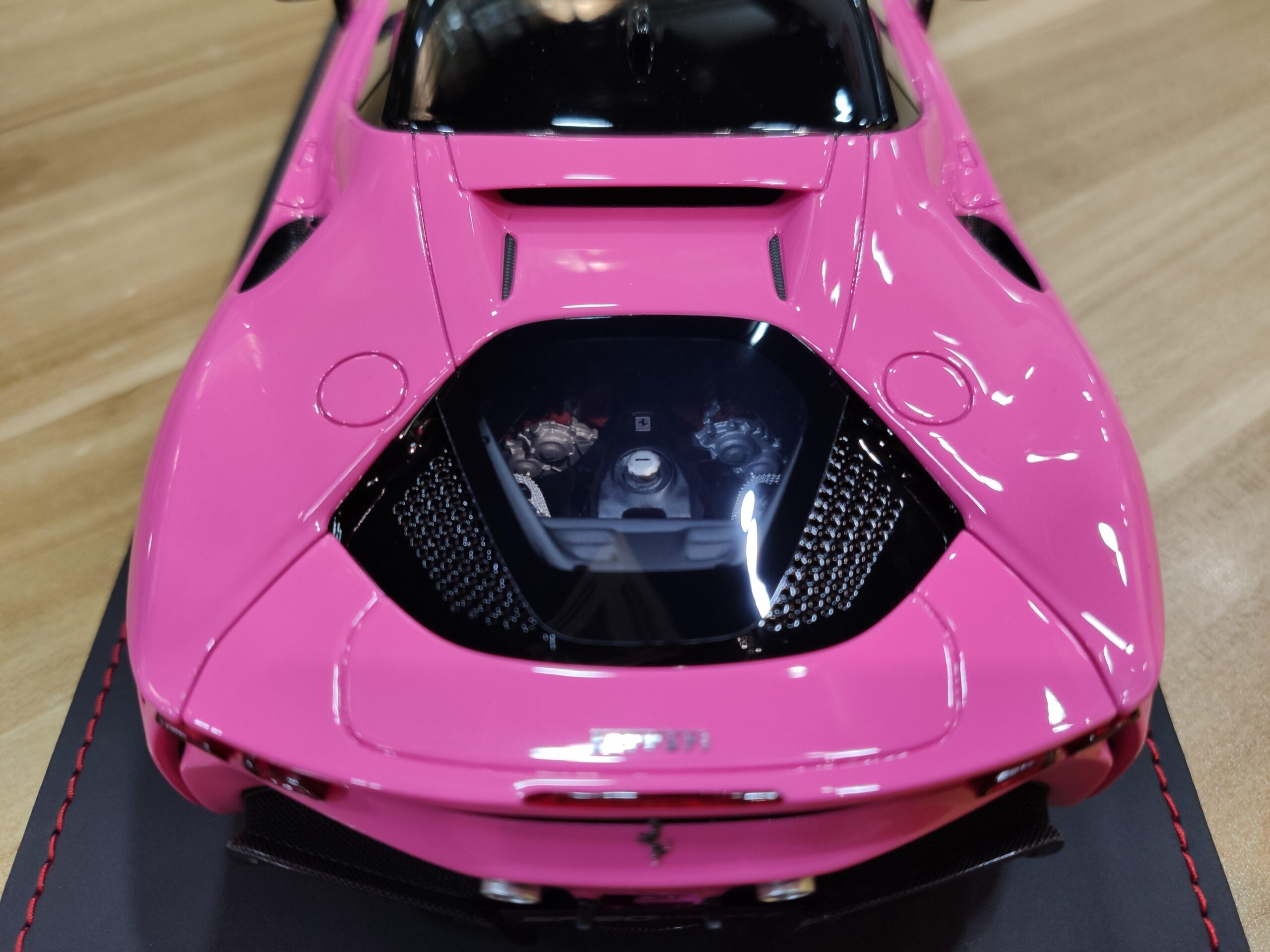 Ferrari SF90 Stradale 1:18 BBR model ( Pink ) -