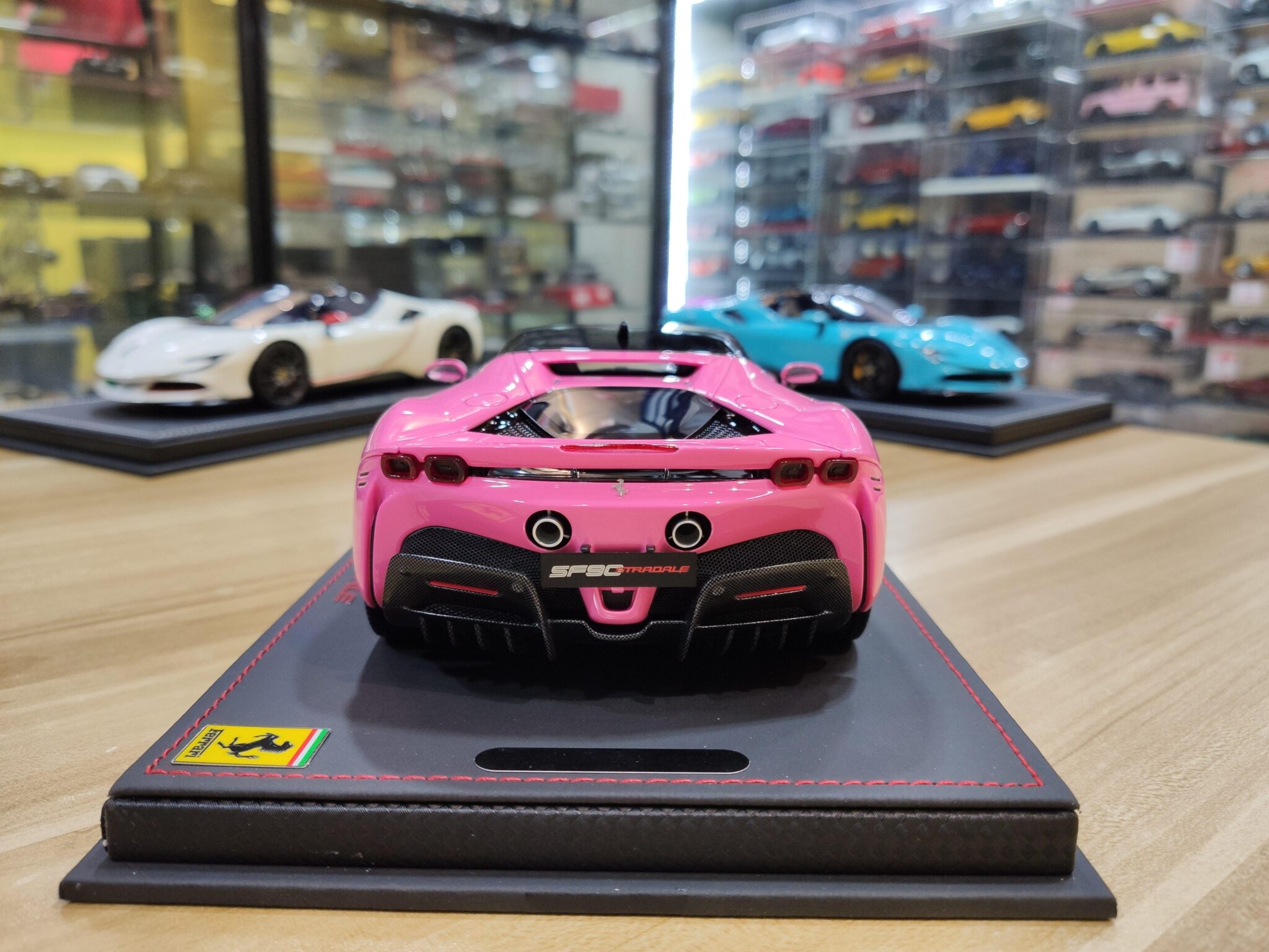 Ferrari SF90 Stradale 1:18 BBR model ( Pink ) -