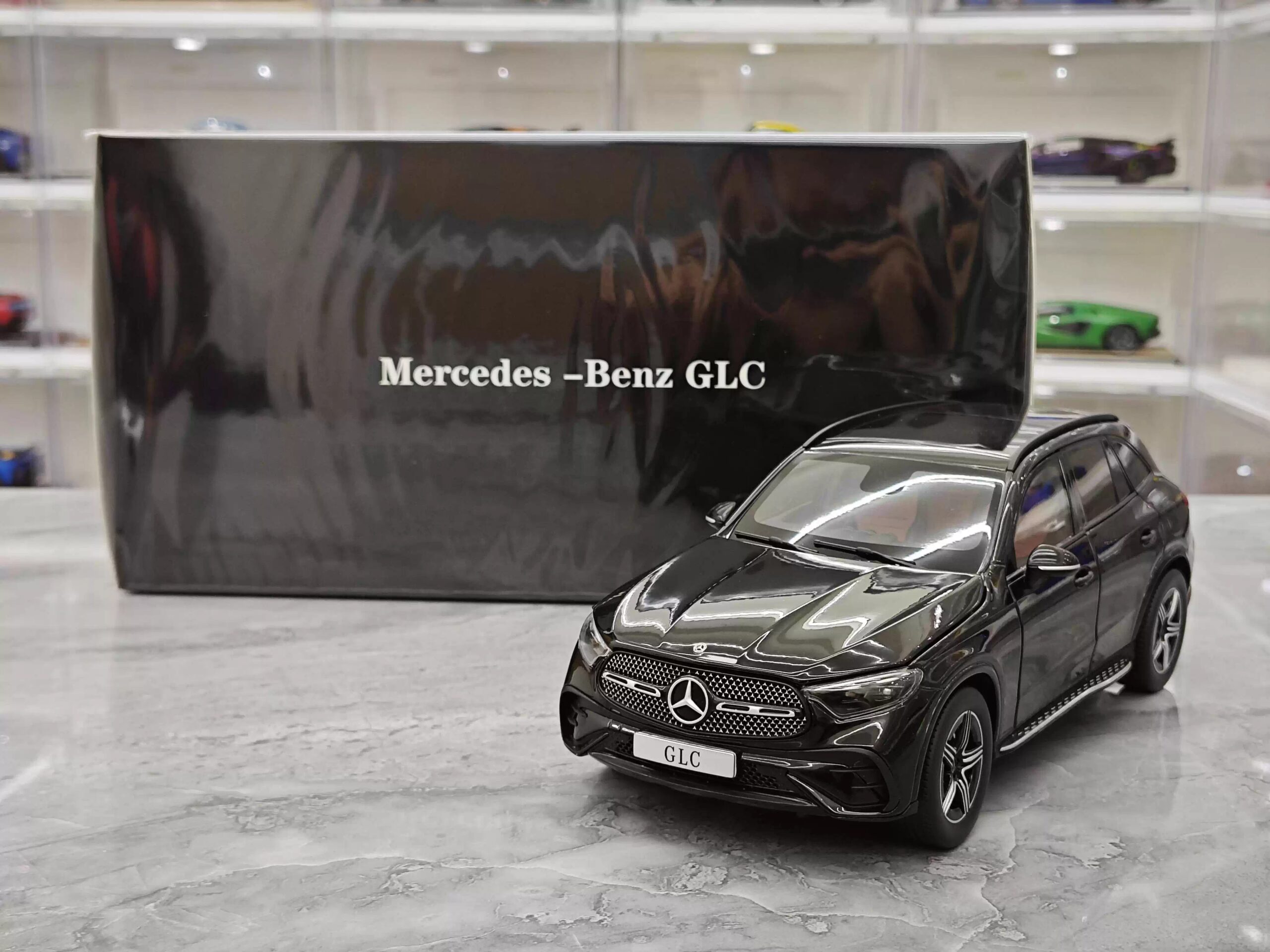 Mercedes Benz GLC 1:18 Iscale (Black)