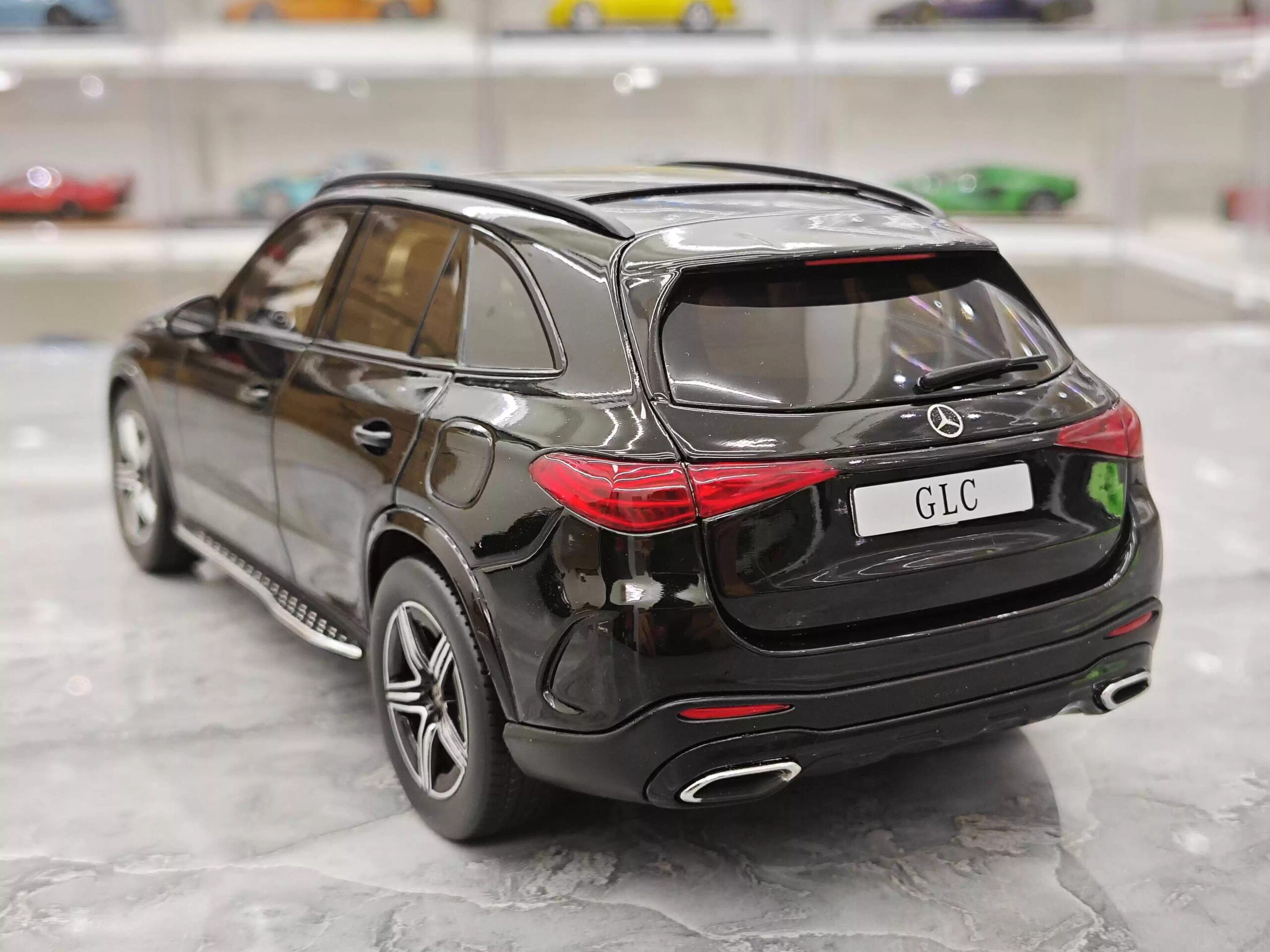 Mercedes Benz GLC 1:18 Iscale (Black)